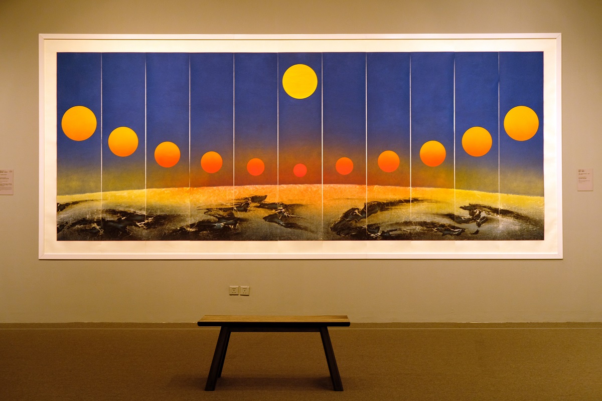 hk19-19 | What an Amazing World!